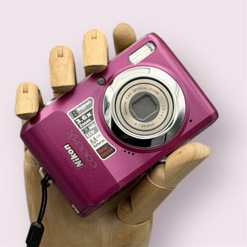Pink Digital Cameras – Capture Every Moment in Style – Retro Digitals