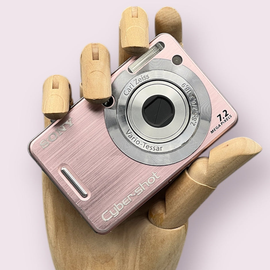 Digital Cameras | Vintage Digicams | Shop Accessories | Y2K Retro Tech ...