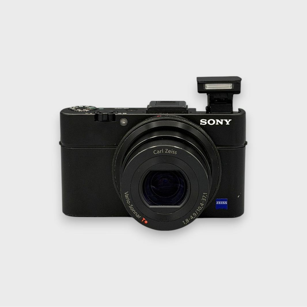Digital Cameras | Vintage Digicams | Shop Accessories | Y2K Retro Tech ...